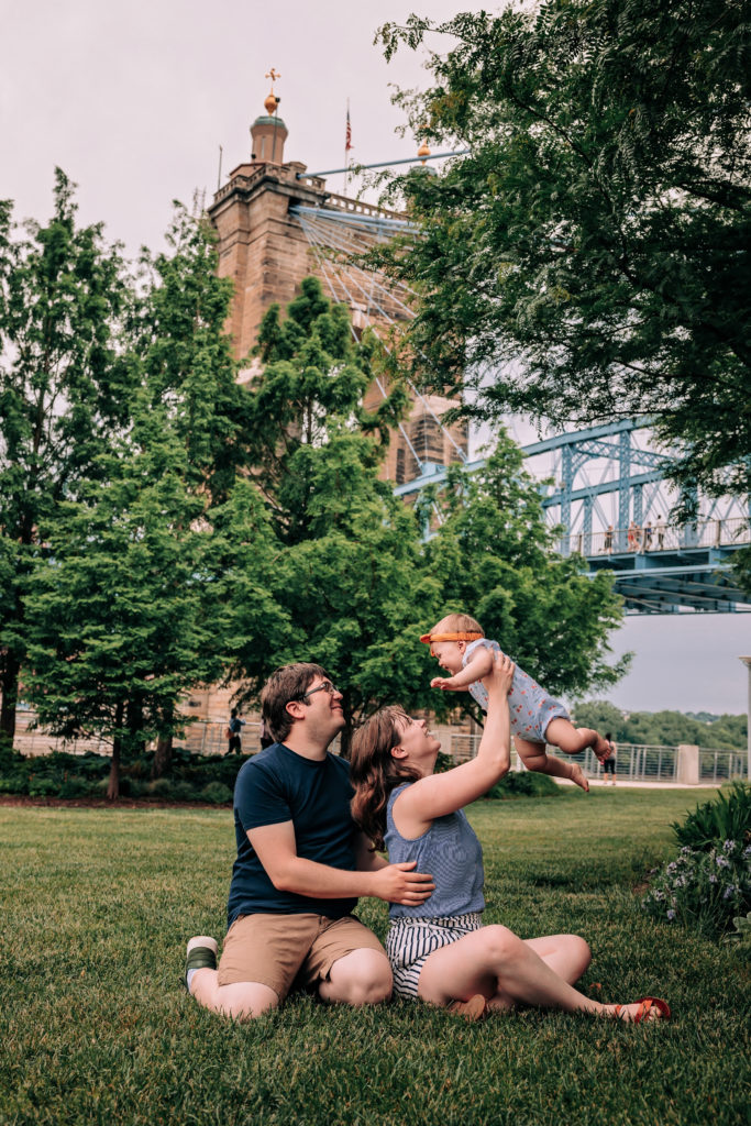 Jenkins Family – Mini Session at Smale Park in downtown Cincinnati ...