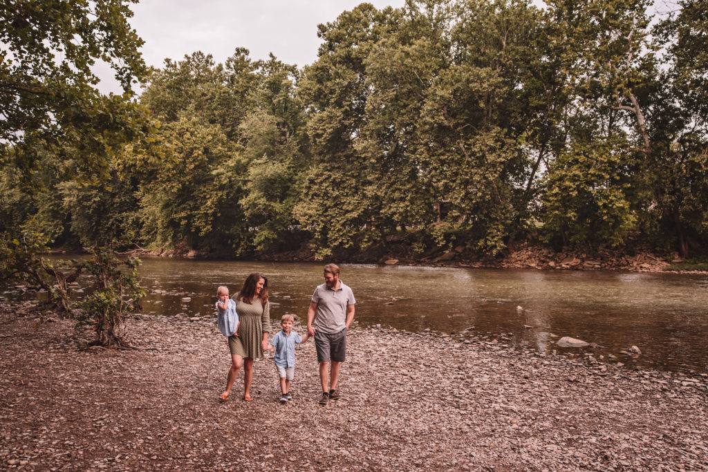 Mott Family – Creek Splash Mini Session – Loveland, Ohio | Kristin ...