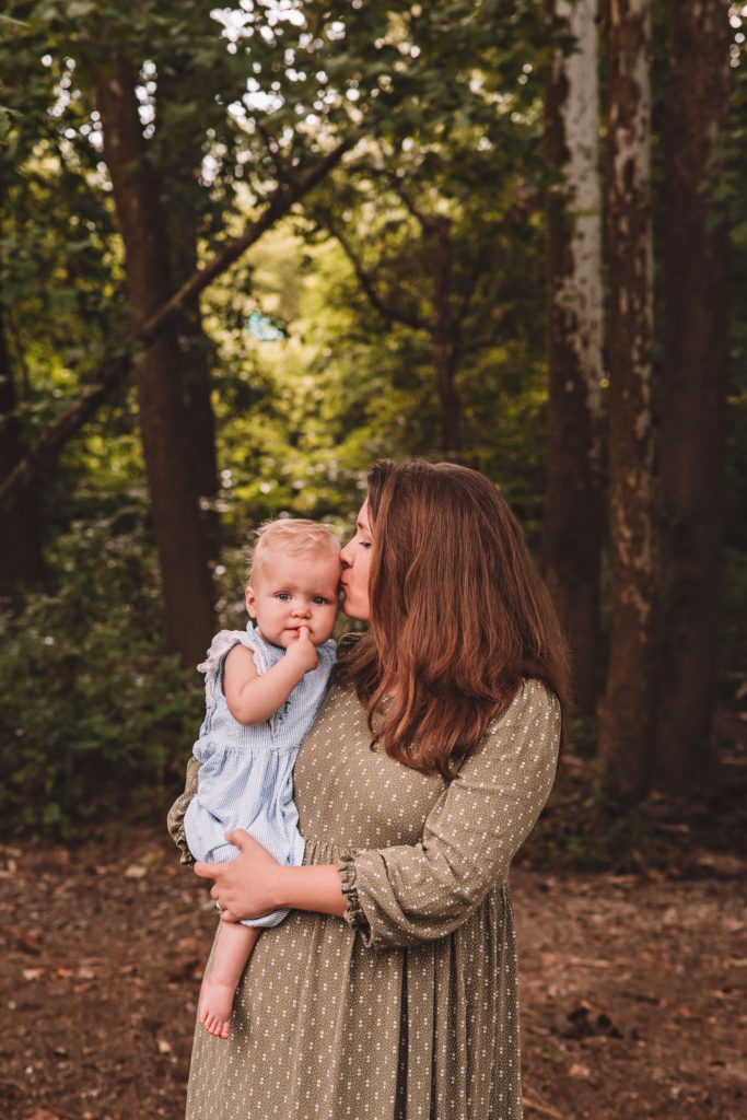 Mott Family – Creek Splash Mini Session – Loveland, Ohio | Kristin ...