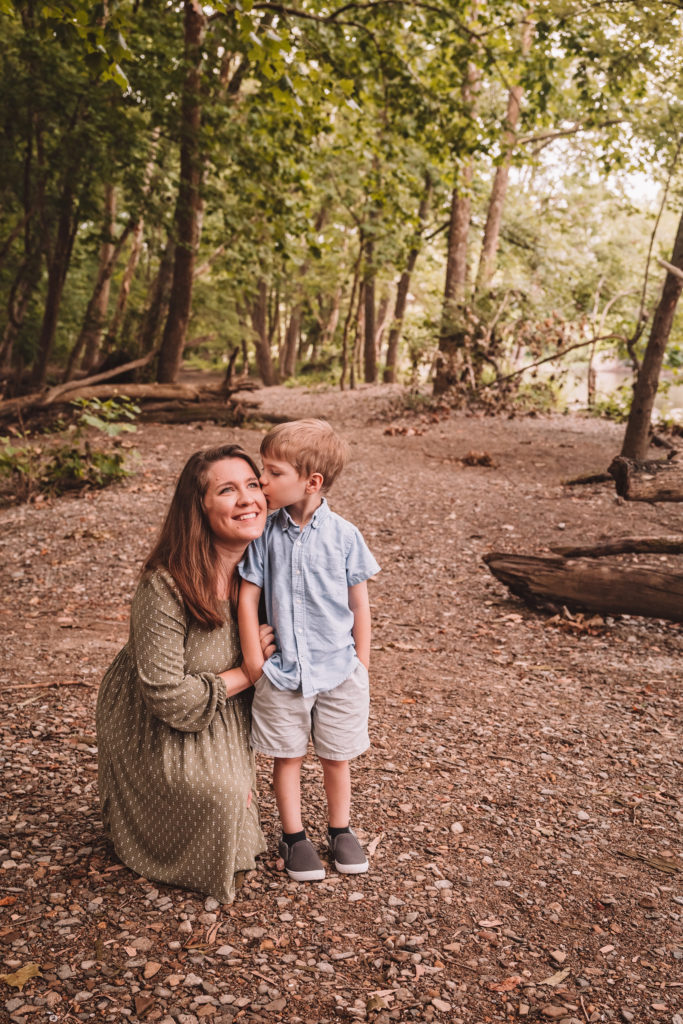 Mott Family – Creek Splash Mini Session – Loveland, Ohio | Kristin ...