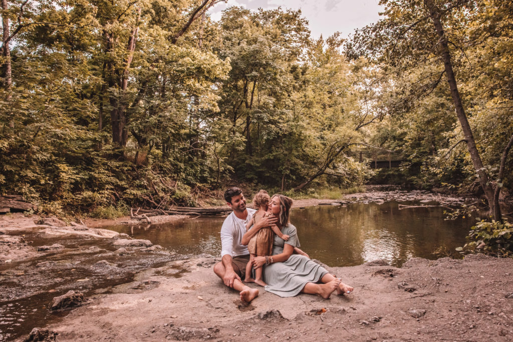 Rocco Family – Creek Splash Mini Session – Cincinnati, Ohio | Kristin Brown Photography