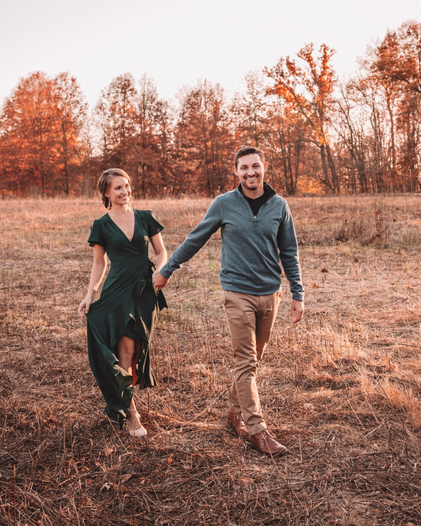 Rachel & Nick – Fall Engagement Session at the Cincinnati Nature Center ...