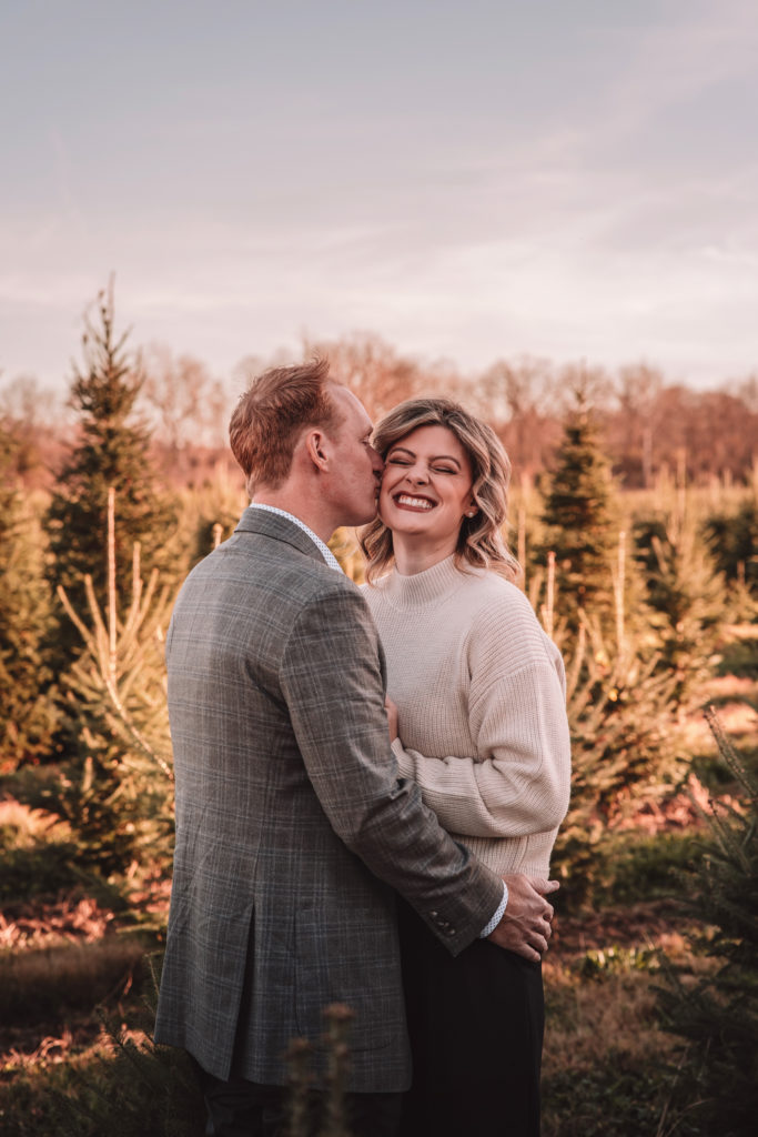 Allare Family – Christmas Tree Farm Mini Session – Cincinnati, Ohio ...