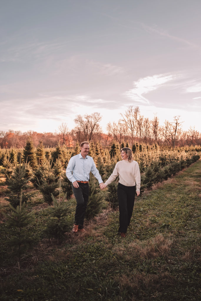 Allare Family – Christmas Tree Farm Mini Session – Cincinnati, Ohio ...